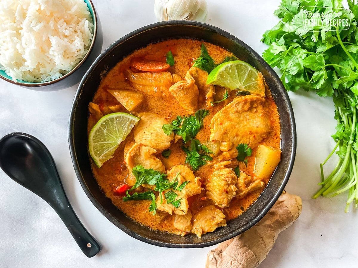 Massaman Curry Retsept – Rikkalik Tai karri kookospiima ja vürtsidega